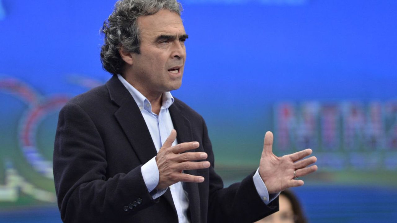 Sergio Fajardo anuncia su tercera candidatura presidencial en medio de ...